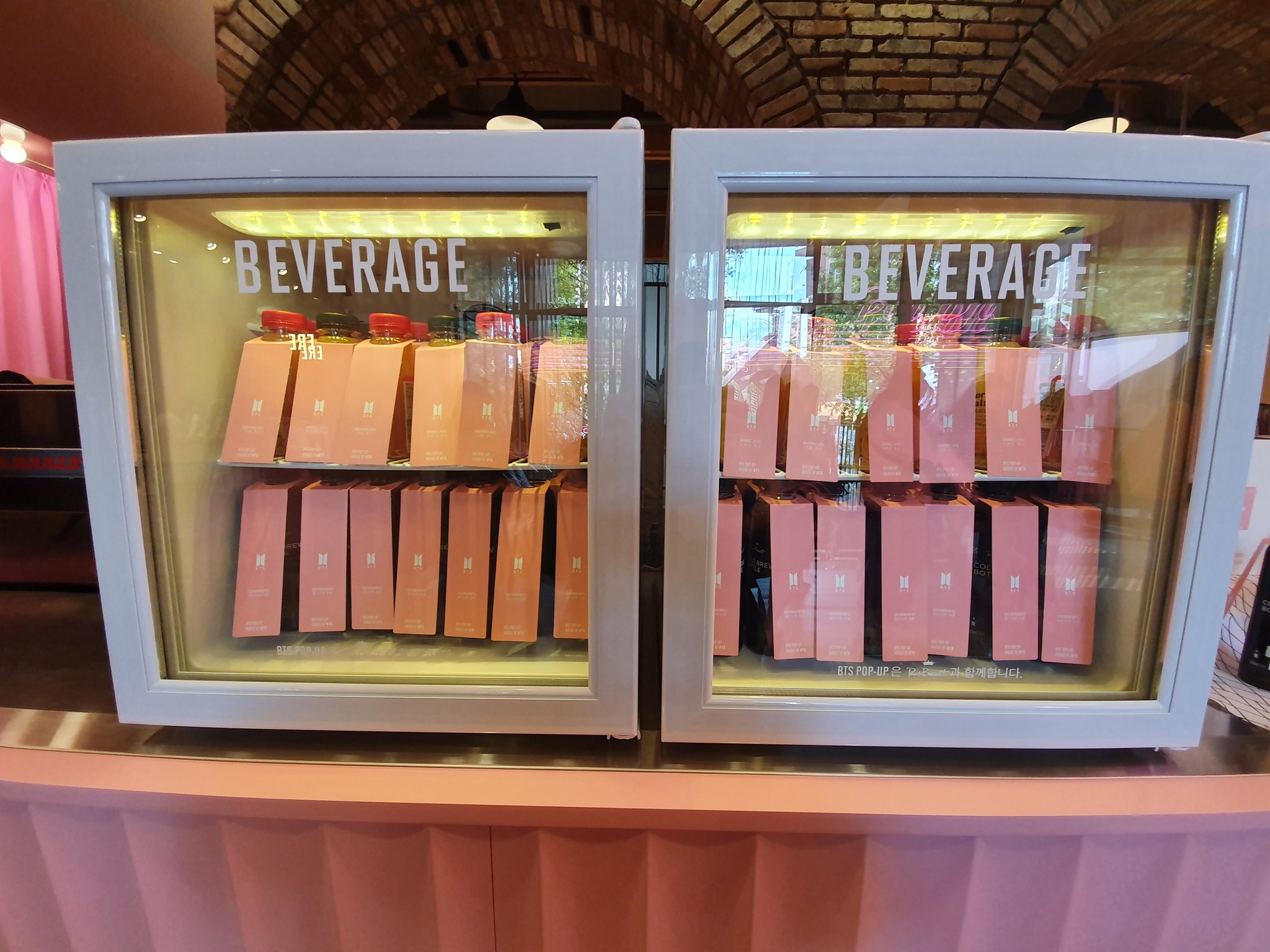 Tarikan baru ke Seoul: ‘House of BTS’ mini yang dikelilingi patung ...